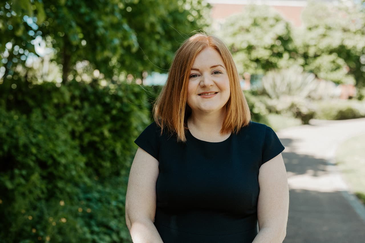 Rebecca Linder Financial Advisor — Amber River