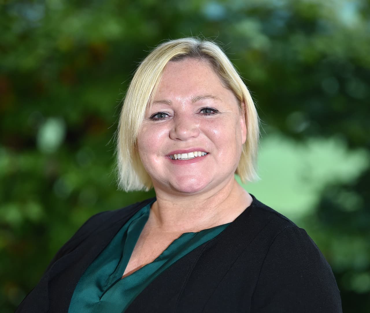 Jennifer Lancaster Financial Advisor — Amber River