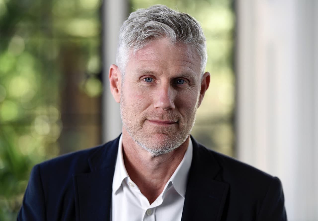 Martin Watkins Financial Advisor — Amber River