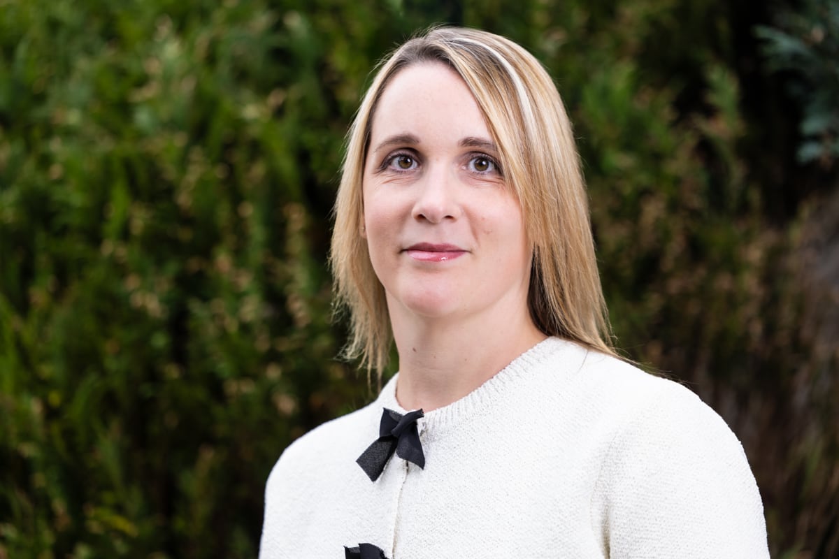 Suzanne Gray Financial Advisor — Amber River