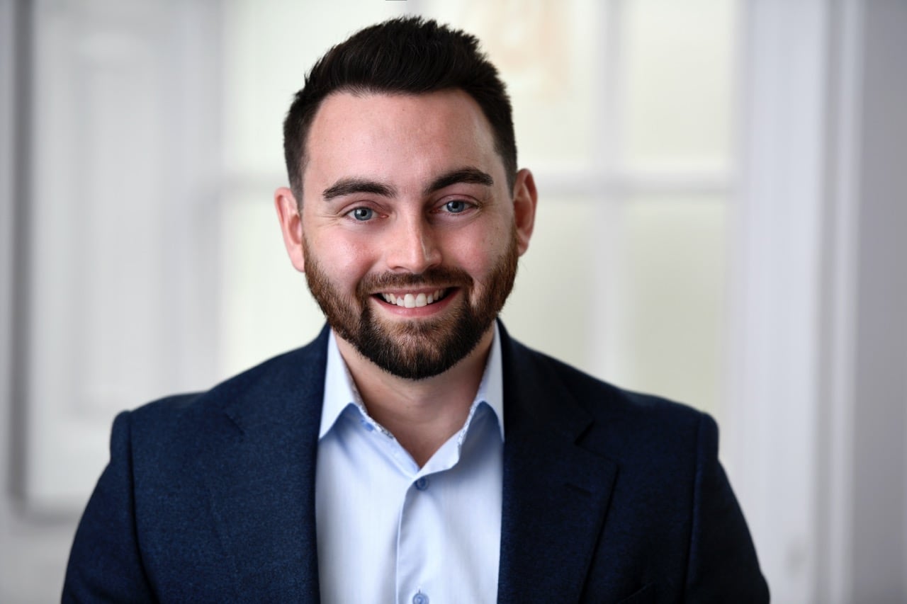 Dominic Harrison Financial Advisor — Amber River