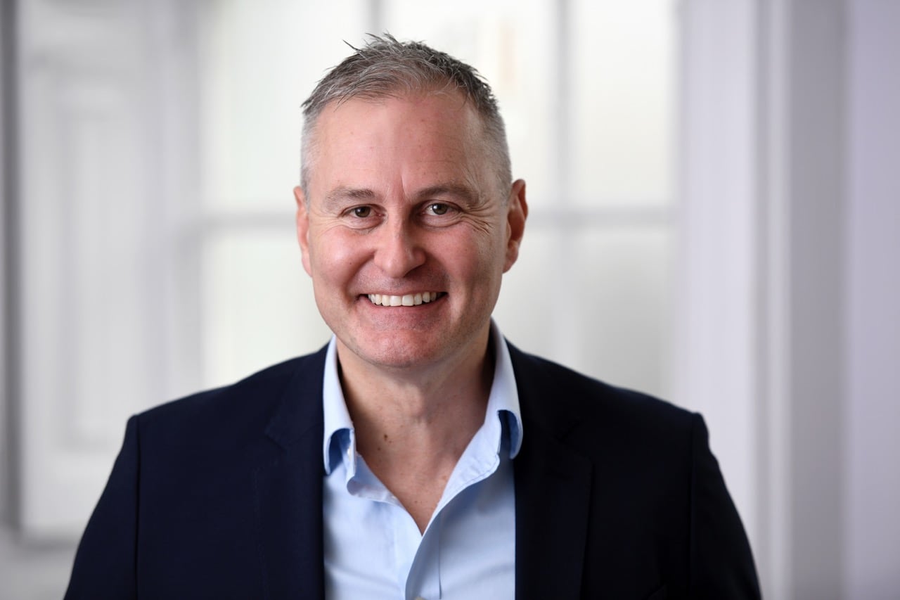 Neil Holmes Financial Advisor — Amber River